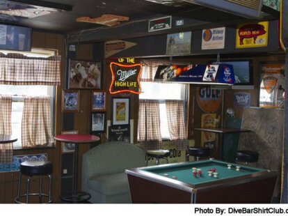 The Back Door Tavern: A Bar in Knoxville, TN - Thrillist