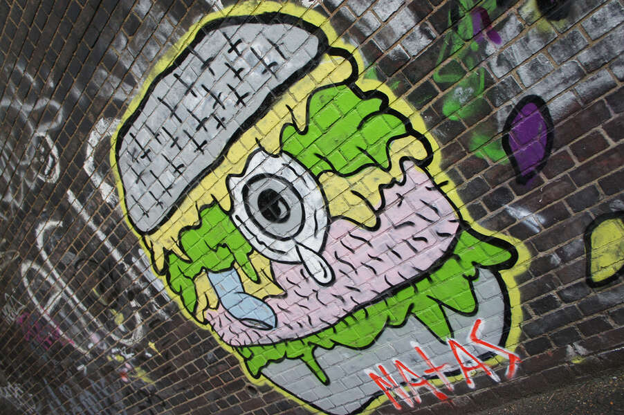 Bomb the burger: the best food graffiti - Thrillist