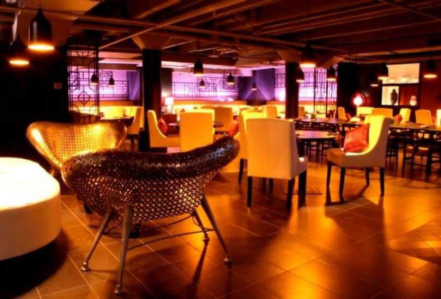 Blue Violet: A Restaurant in Chicago, IL - Thrillist