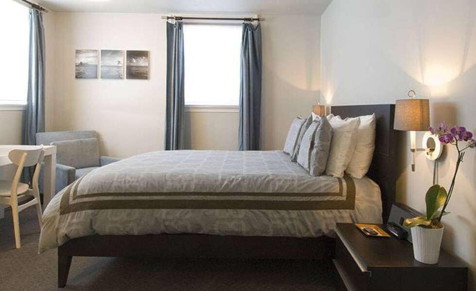 Ale House Inn: A Other in Portsmouth, NH - Thrillist