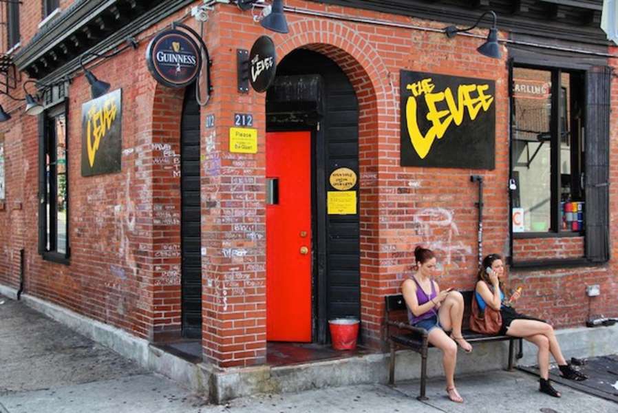 The Levee: A Bar in Brooklyn, NY - Thrillist