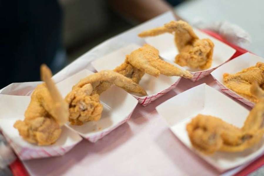 Mini Hut: A Restaurant in Chicago, IL - Thrillist