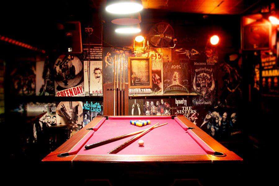 The Intrepid Fox: A Bar in London - Thrillist