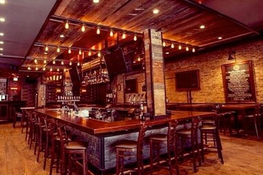 Late Night Restaurants and Bars - 9 Best Late Night Eats in Chicago ...