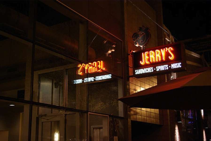 Jerry's: A Restaurant in Chicago, IL - Thrillist
