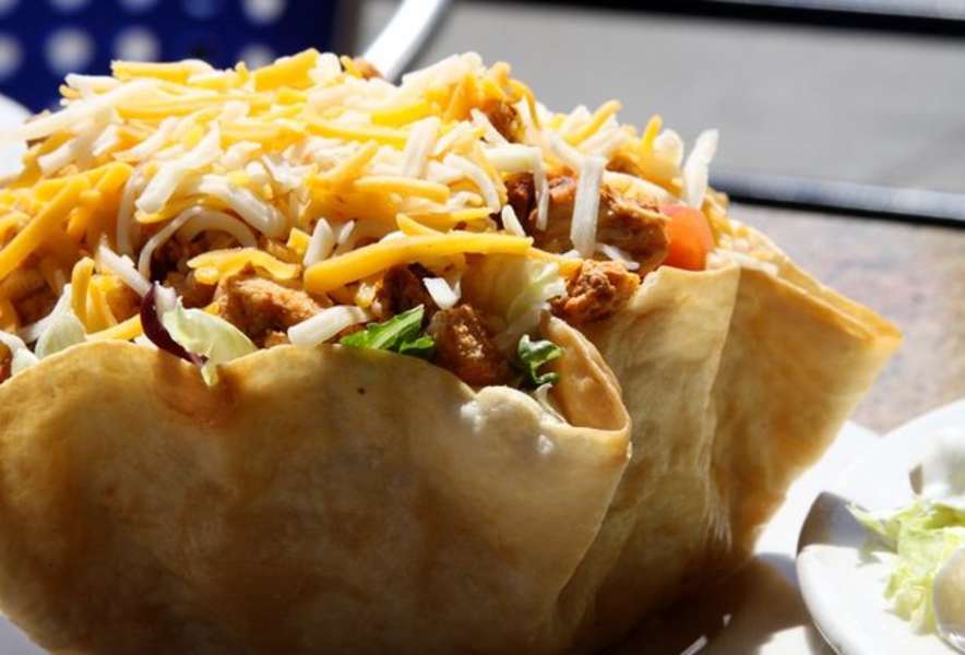 Loco's Bar & Grill: A Restaurant in Detroit, MI - Thrillist