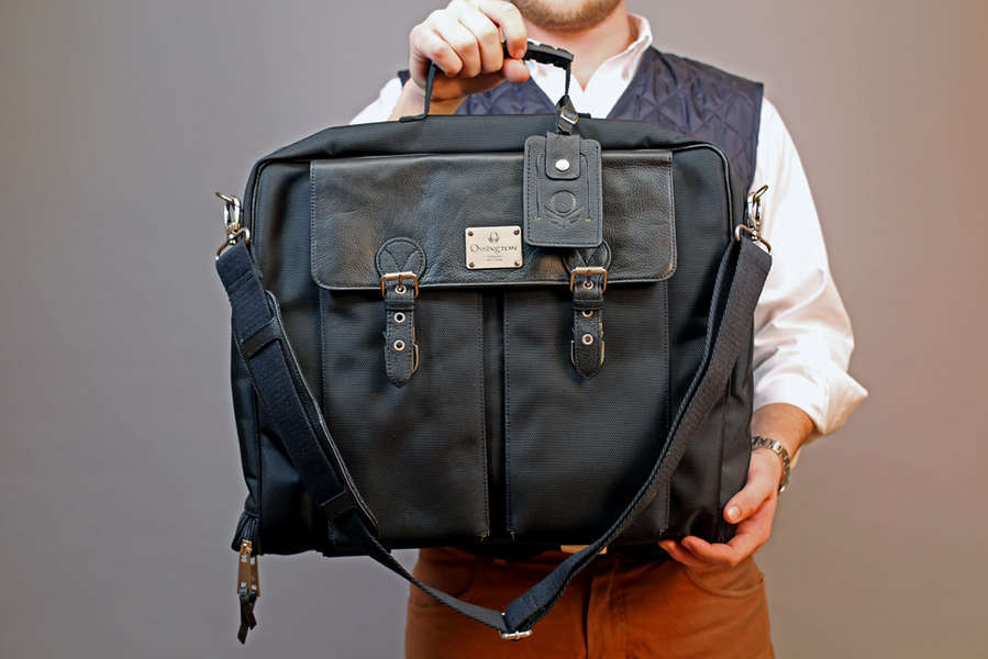 A garment bag that transforms into a messenger - Thrillist