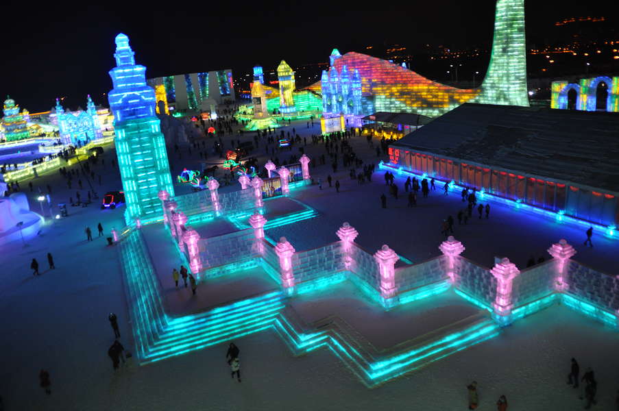 Ice and Snow Festival In China - Illuminated Structures and Colossal ...