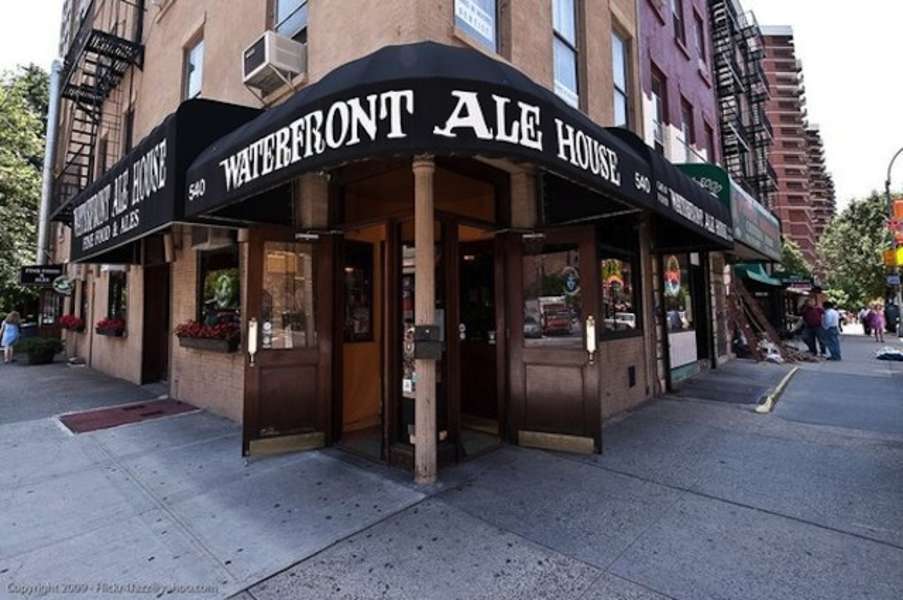 Waterfront Ale House: A Bar in New York, NY - Thrillist