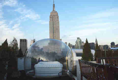 A NY bar with rooftop igloos - Thrillist New York