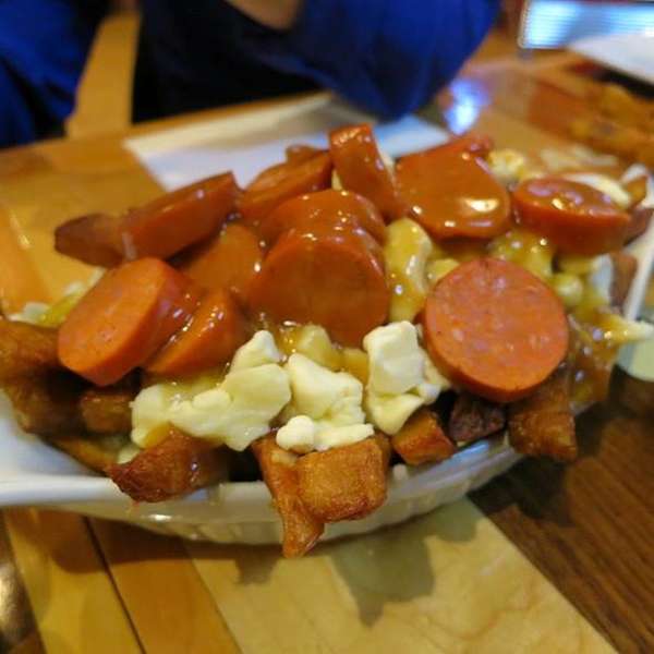 Montréal Poutine: A Restaurant in Montréal, QC - Thrillist