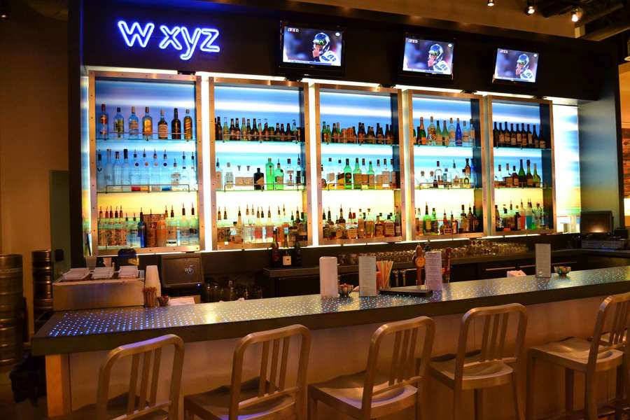 WXYZ Bar: A Bar in Minneapolis, MN - Thrillist