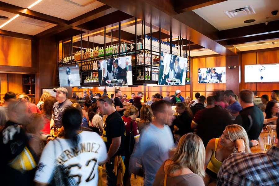 Bracket Room: A Bar in Arlington, VA - Thrillist