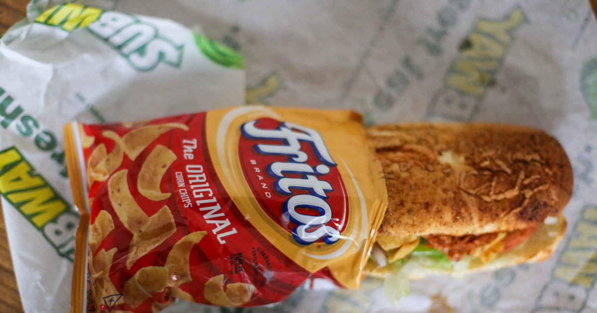 Taste-Test - Subway Fritos Chicken Enchilada Melt - Thrillist