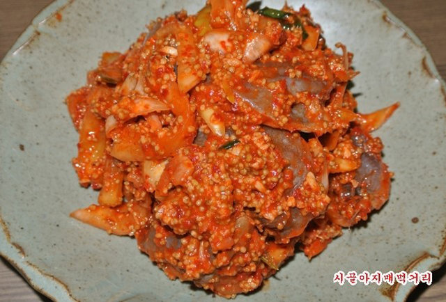 Korean Food: Kimchi, Korean BBQ, Bibimbap, Mandu, and Other Essential ...