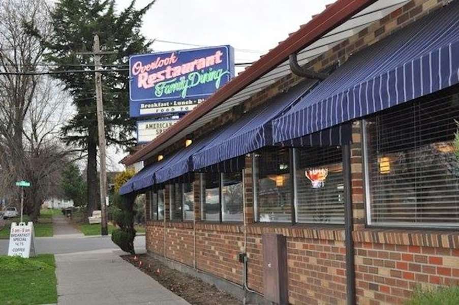 Overlook Restaurant: A Bar in Portland, OR - Thrillist