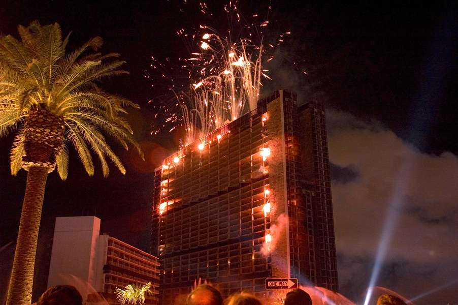 The 10 best implosions in Las Vegas history - Thrillist