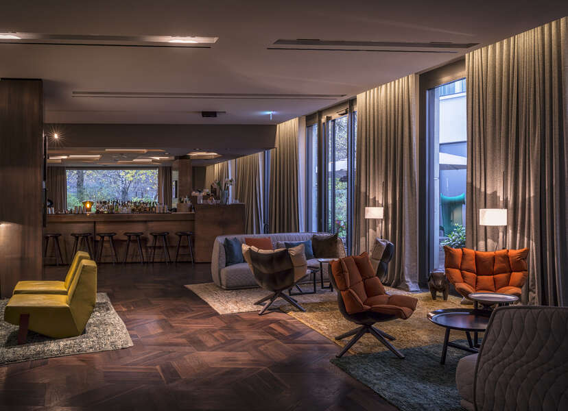 Stue Bar: A Bar in Berlin - Thrillist