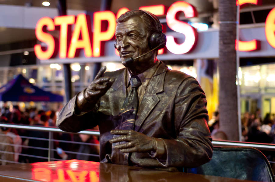17 reasons you should still be a Lakers fan - Thrillist Los Angeles