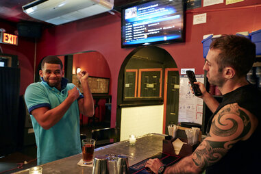 Bar Etiquette - 31 apologies you should make to your bartender - Thrillist