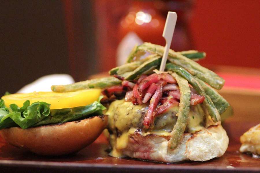 Rare Bar & Grill: A Bar in New York, NY - Thrillist