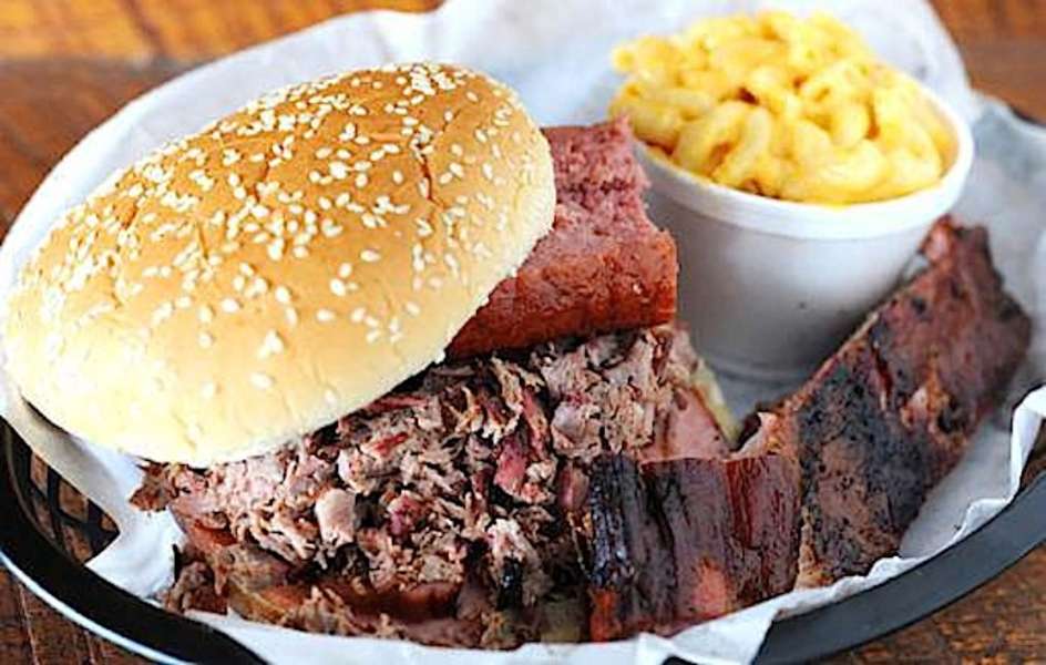 Thompson Brothers BBQ: A Restaurant in Smyrna, GA - Thrillist