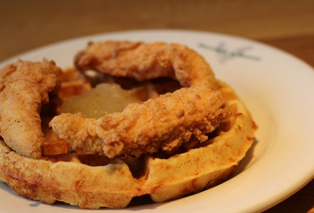 From Gladys Knight to Nana G - Atlanta's best chicken and waffles