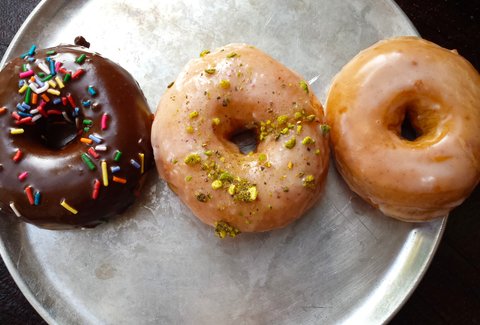 Monuts Donuts: A Nation, NC Restaurant.