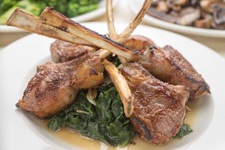 Angus Club Steakhouse: A Restaurant in New York, NY - Thrillist