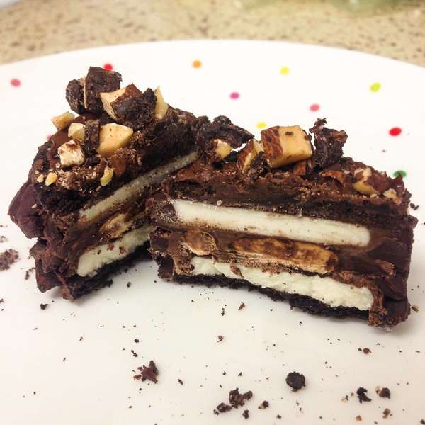 Redditor creates Oreo, Nutella, pretzel, truffle, and almond sandwiches ...