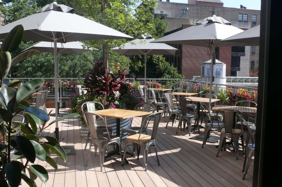 Revolution House: A Bar in Philadelphia, PA - Thrillist