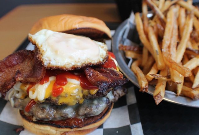 10 Most Ridiculous Crazy Chicago Burgers