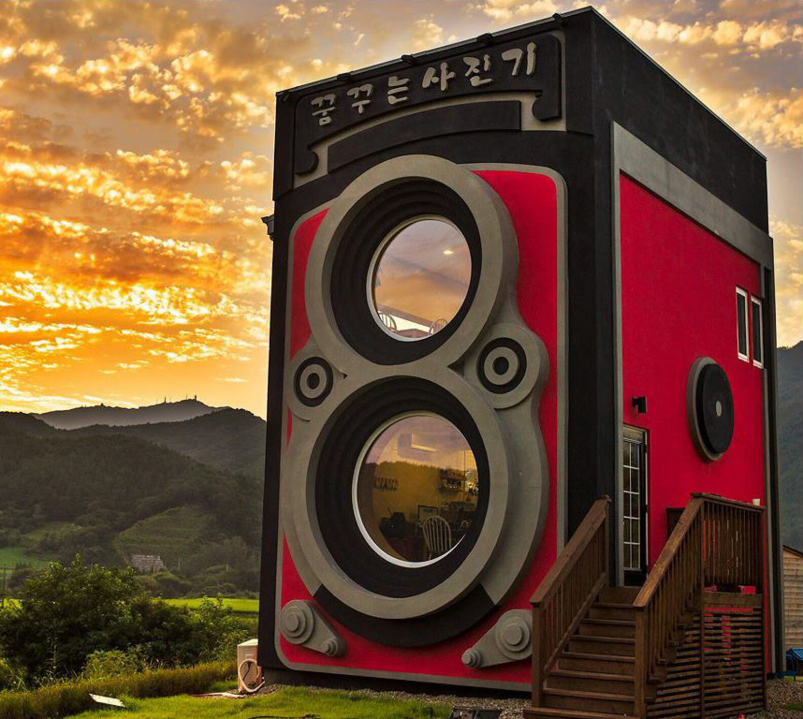 Dreamy Camera Café Inside a Two-Story Camera - Located 40 Miles Outside ...