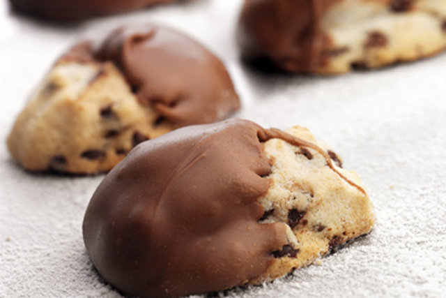 Best Chicago Cookies include Insomnia Cookies, Cookie Dough,French ...
