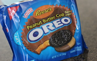 Reese's Peanut Butter Cup Oreos - Thrillist