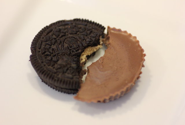 Reese's Peanut Butter Cup Oreos