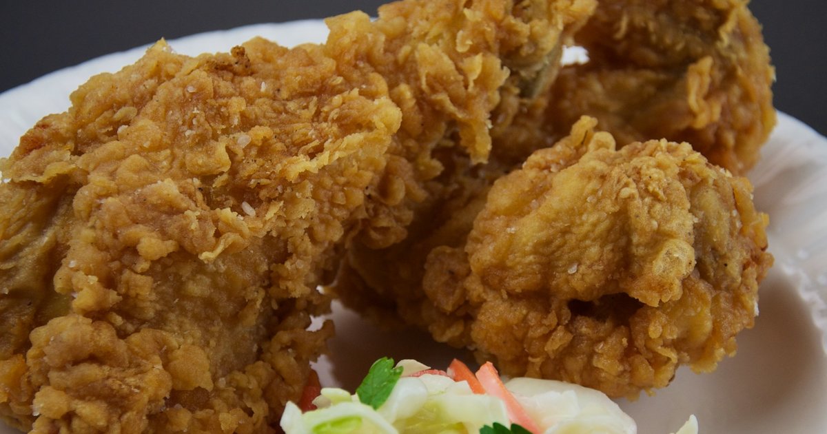 Uncle Remus Saucy Fried Chicken: A Chicago, IL Venue.