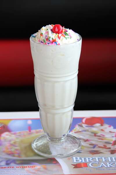 Steak 'n Shake Birthday Cake Milkshake - Thrillist