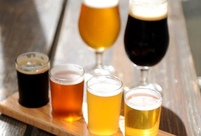 Star Bar - Thrillist Austin