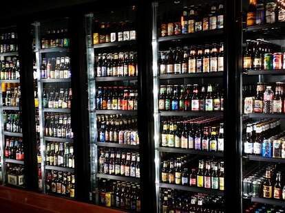 Beer Market Co.: A Bar in Houston, TX - Thrillist