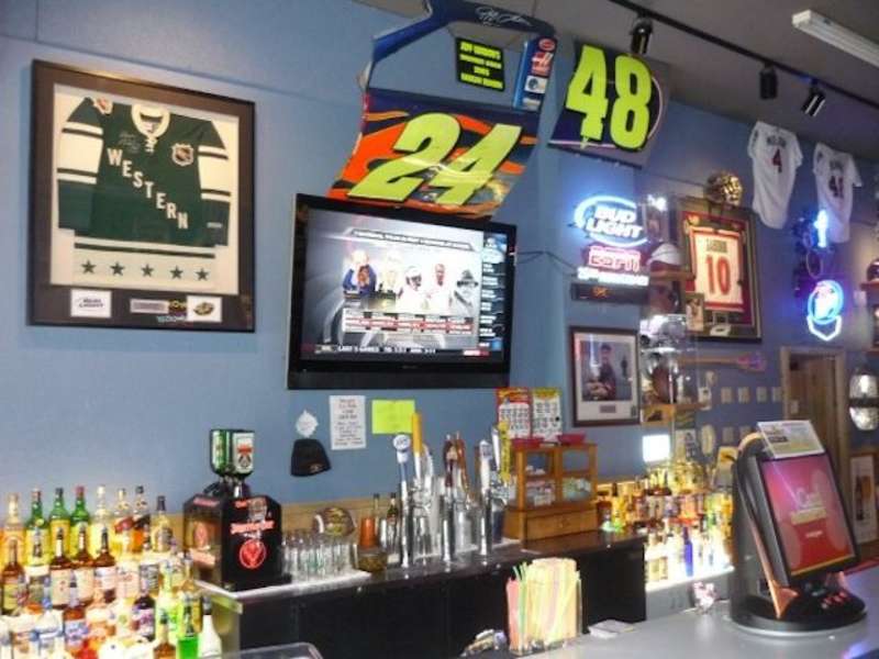 Shep's on 6th: A Bar in Brainerd, MN - Thrillist