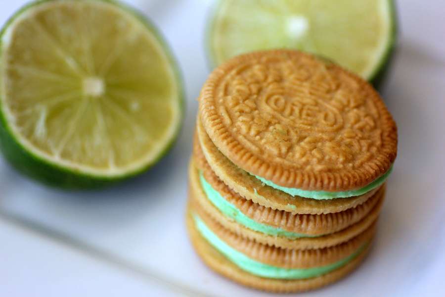 Limeade Oreos Taste-Test - Thrillist