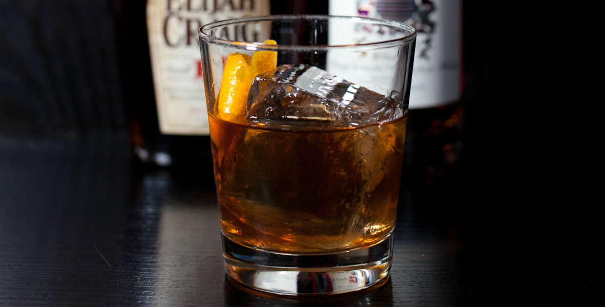 SlingBAR at Hog and Rocks - Things to do in SF - Thrillist