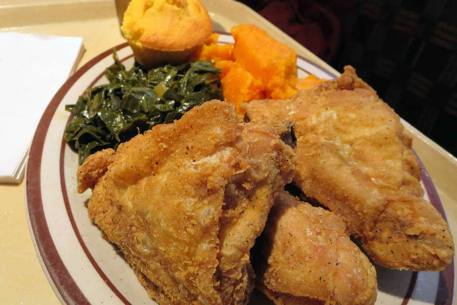 MacArthur's Restaurant: A Restaurant in Chicago, IL - Thrillist