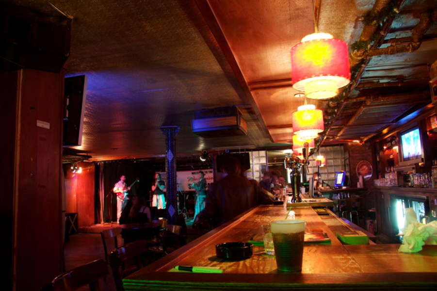 The Underground Lounge: A Bar in Chicago, IL - Thrillist