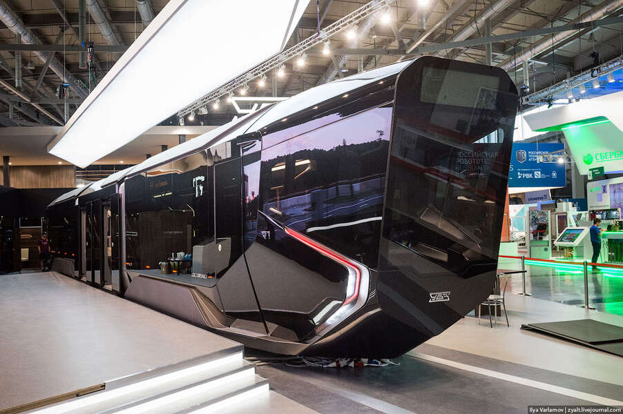Russia One Tram (R1) - Future Commuter Train Dubbed as 'iPhone on Rails ...