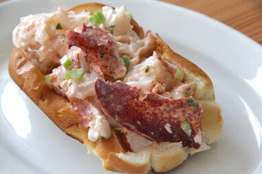Greenpoint Fish And Lobster Co - Lobster Rolls, Oysters, Mussels ...