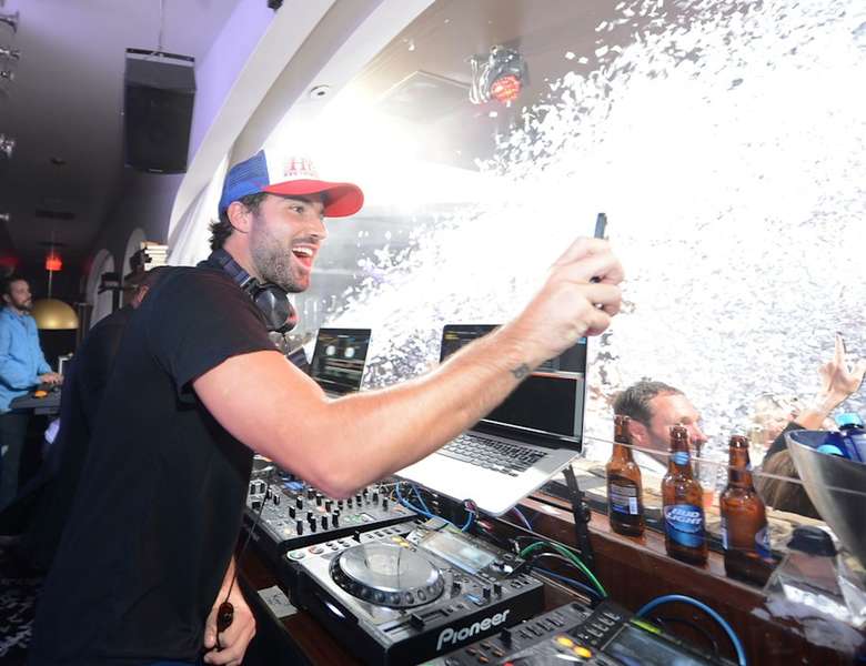 Celebrity DJs in Vegas Shaq Paris Hilton Taryn Manning - Thrillist
