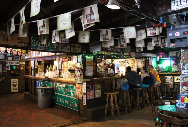 Best Colorado Bars Outside of Denver