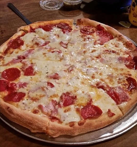 Star Pizza 2: A Restaurant in Houston, TX - Thrillist